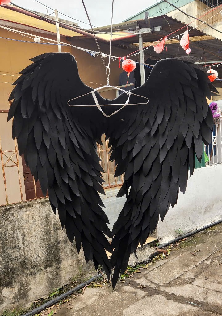 Cánh thiên thần sa ngã màu đen (loại dài 150cm)